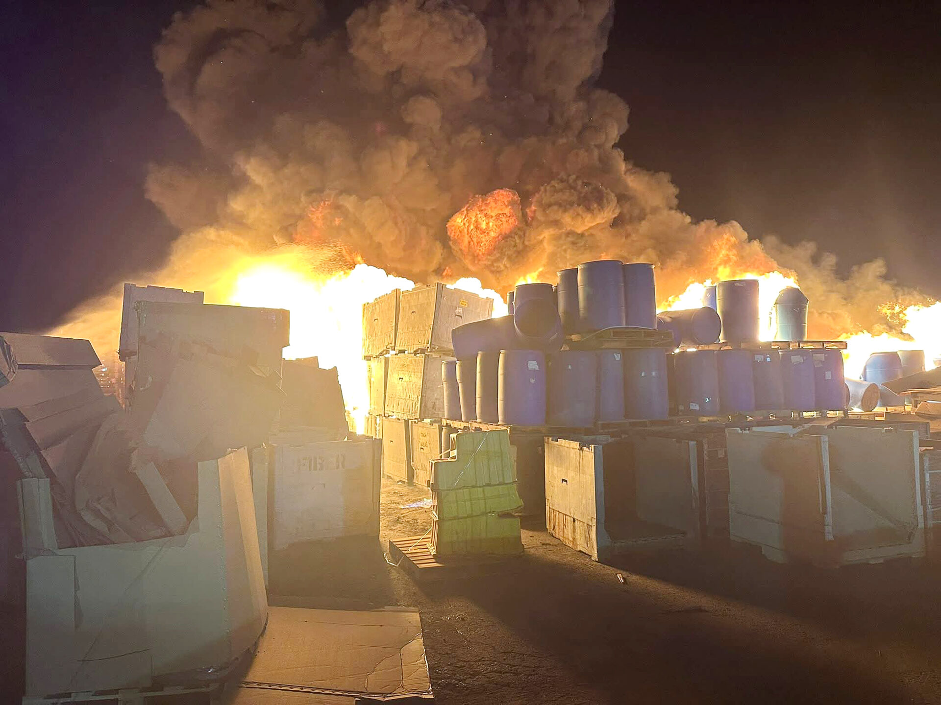 Huge fire causes $2 million in damage to Firebaugh tomato plant - The ...